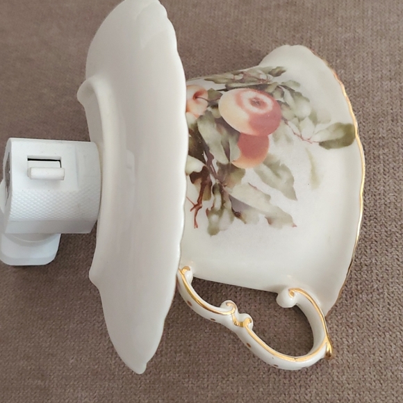 Design | Plug In Half Teacup | Poshmark